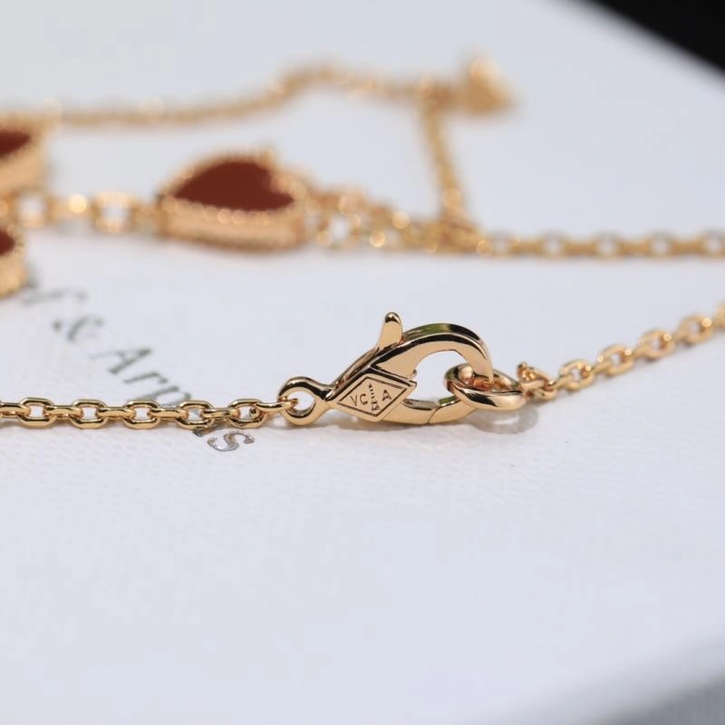 OEM Vca Necklaces