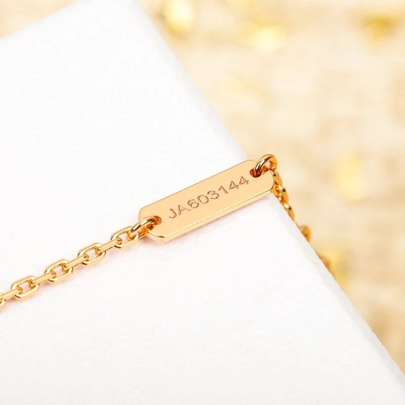Value-priced Vca Necklaces