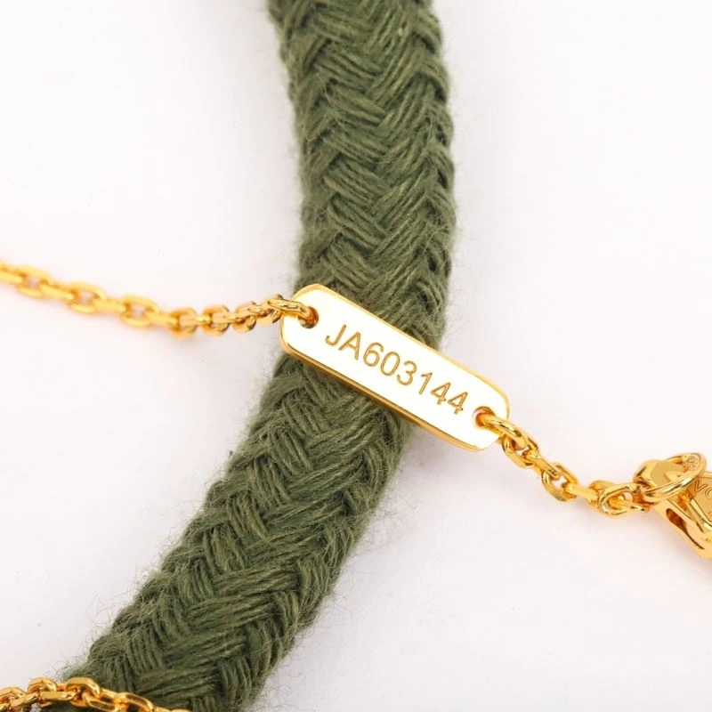 Low-cost Vca Necklaces