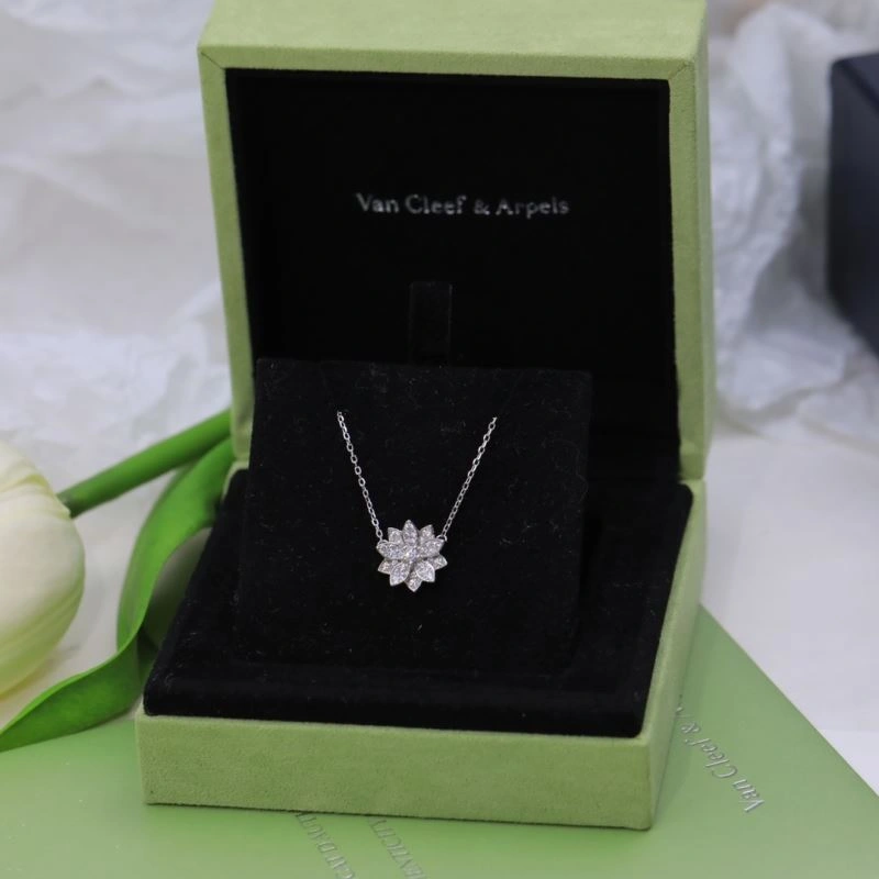 Vca Necklaces