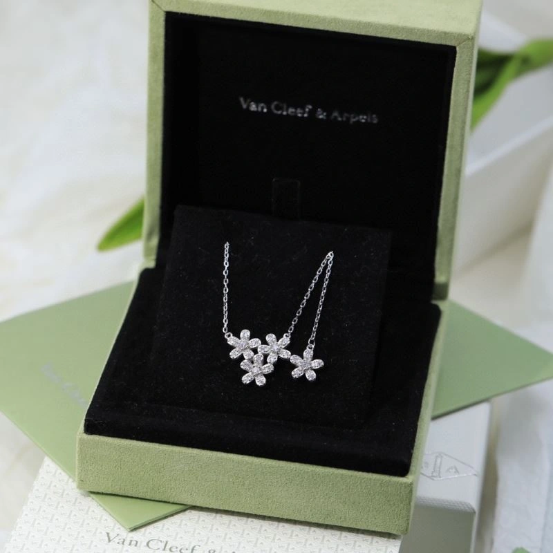 Budget-friendly Vca Necklaces