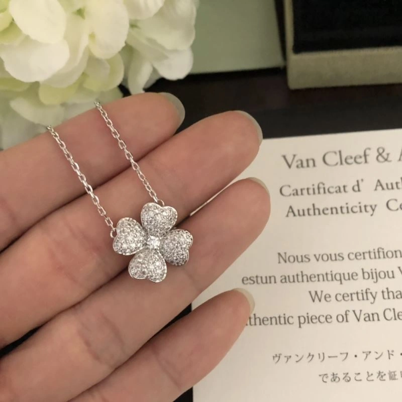 Exact replica Vca Necklaces