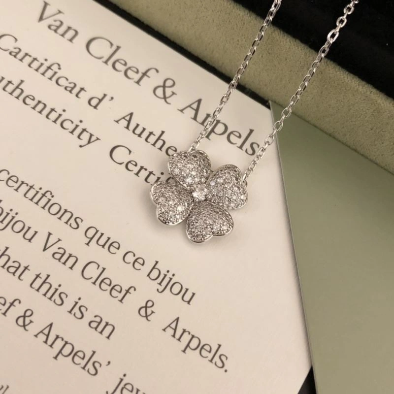 Exact replica Vca Necklaces