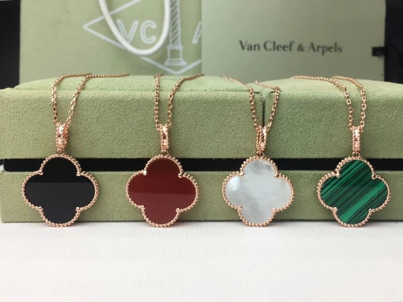 Discounted Vca Necklaces