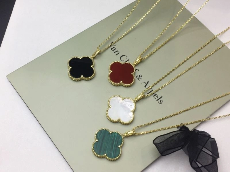 Discounted Vca Necklaces