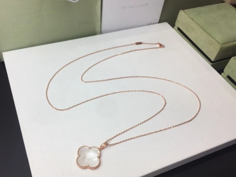 Discounted Vca Necklaces