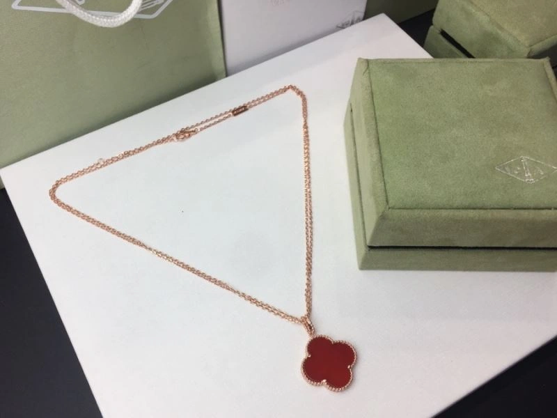 Discounted Vca Necklaces