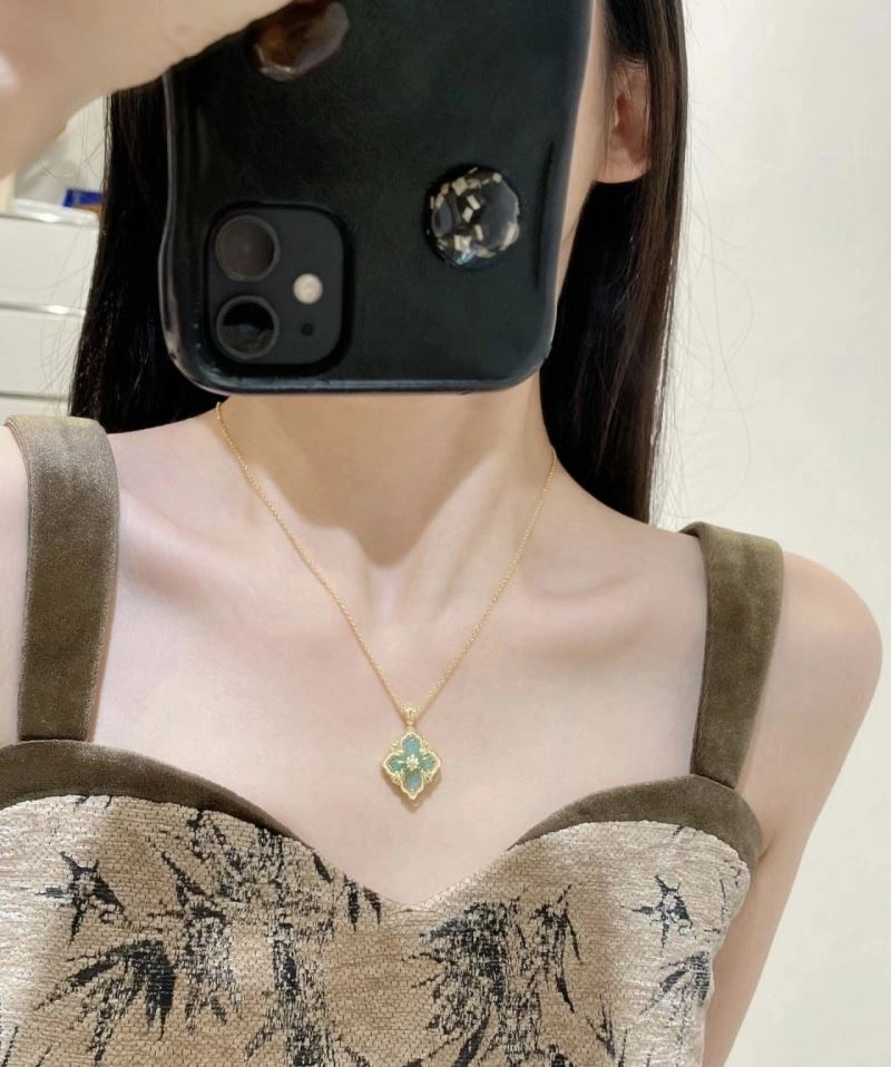Genuine Vca Necklaces