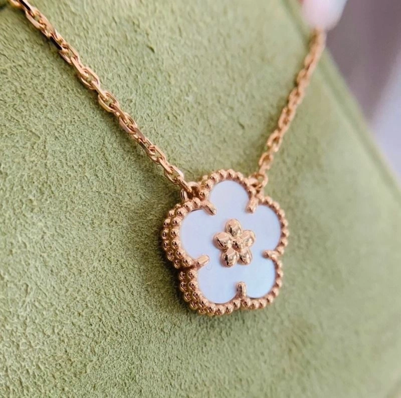 Authentic Vca Necklaces