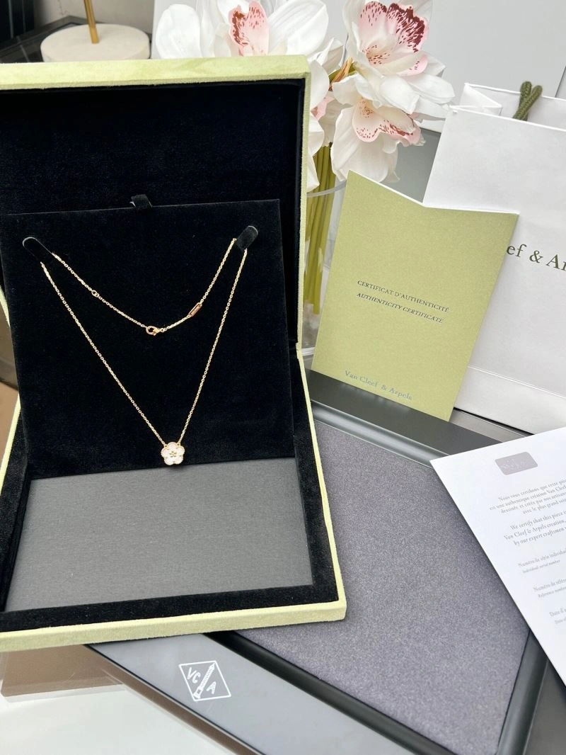 Vca Necklaces
