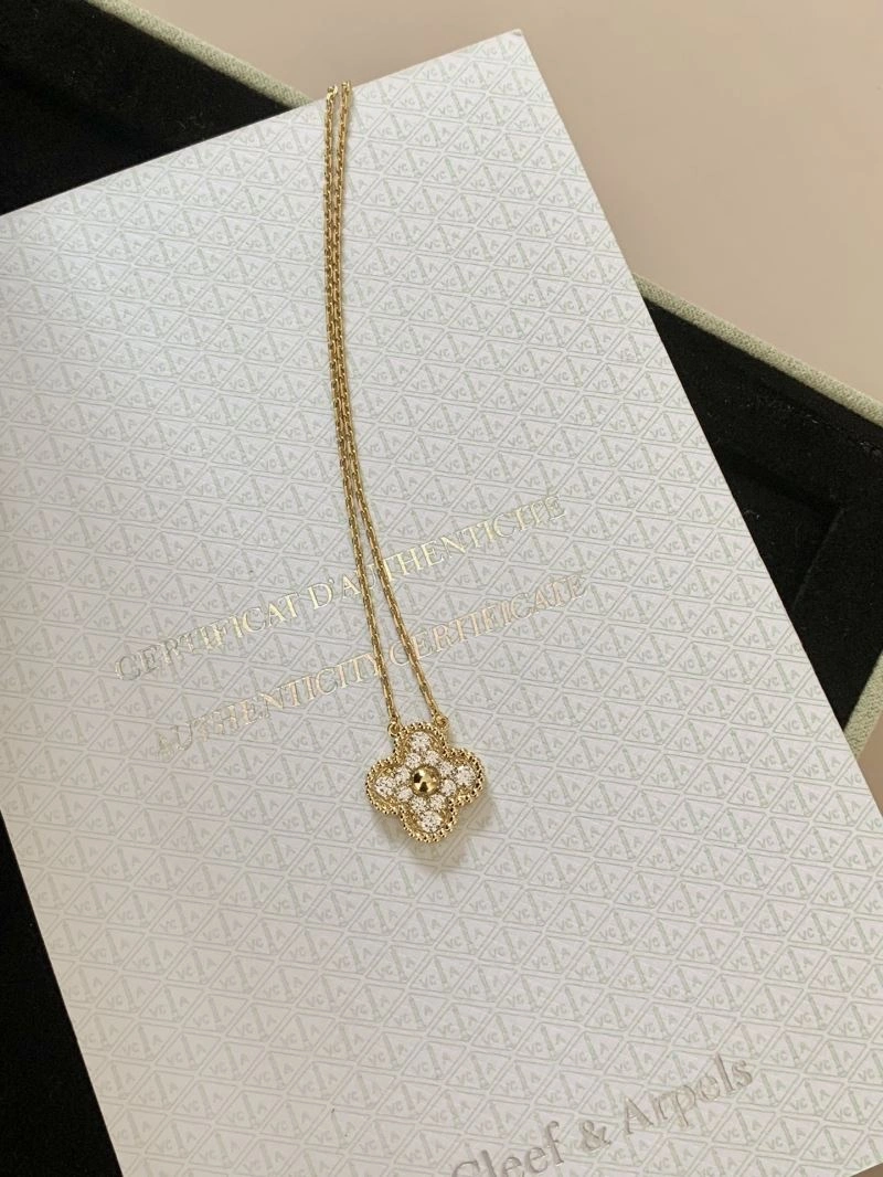 Discounted Vca Necklaces