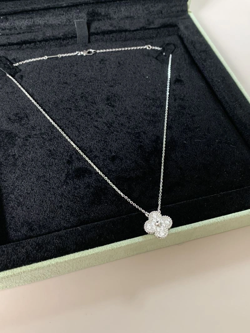 Discounted Vca Necklaces