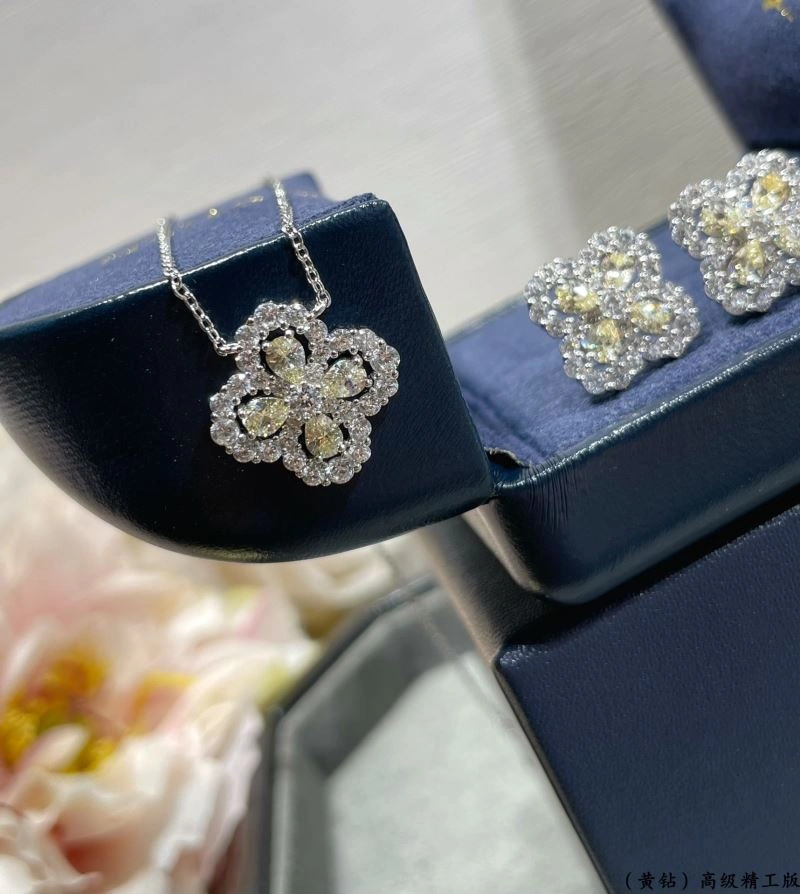 Affordable Vca Necklaces