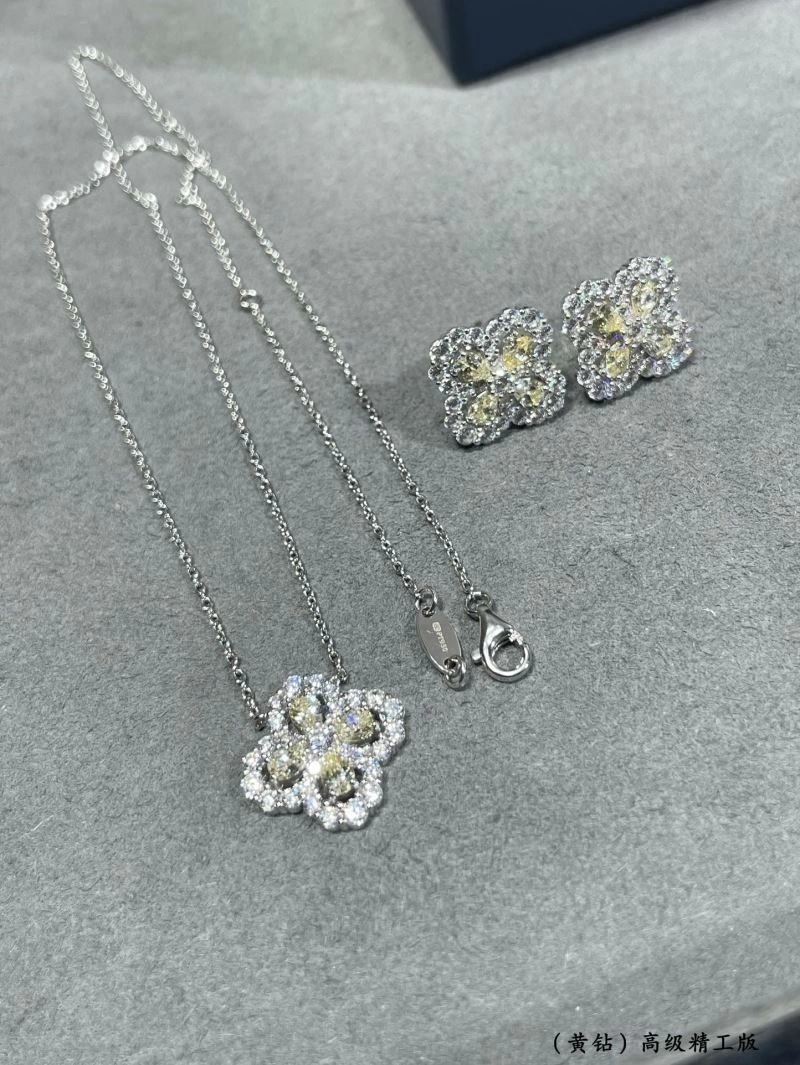 Affordable Vca Necklaces