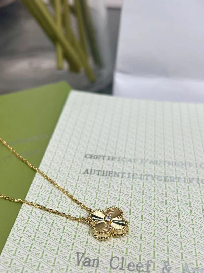 High accuracy Vca Necklaces