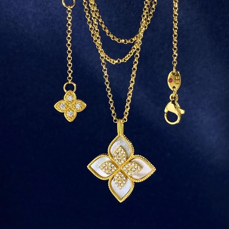 Vca Necklaces