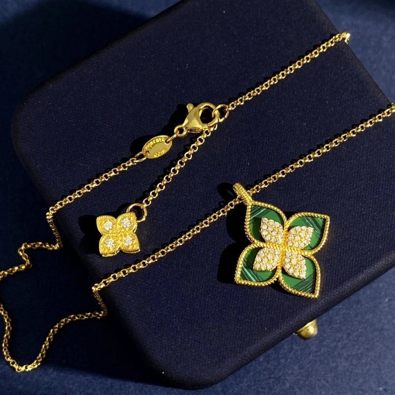 Vca Necklaces