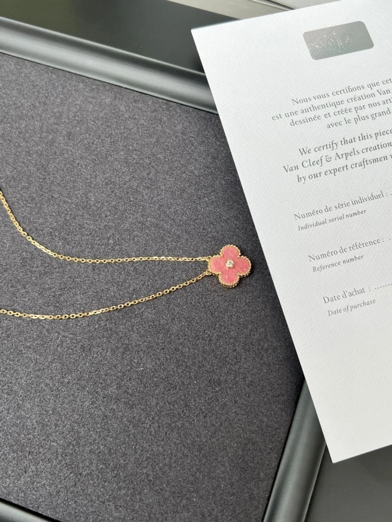 Factory-made Vca Necklaces