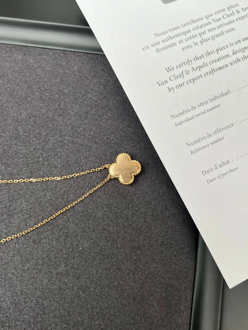 Factory-made Vca Necklaces