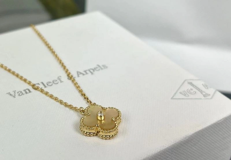 Vca Necklaces