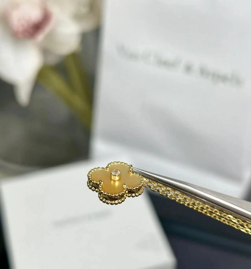 Brand-original Vca Necklaces