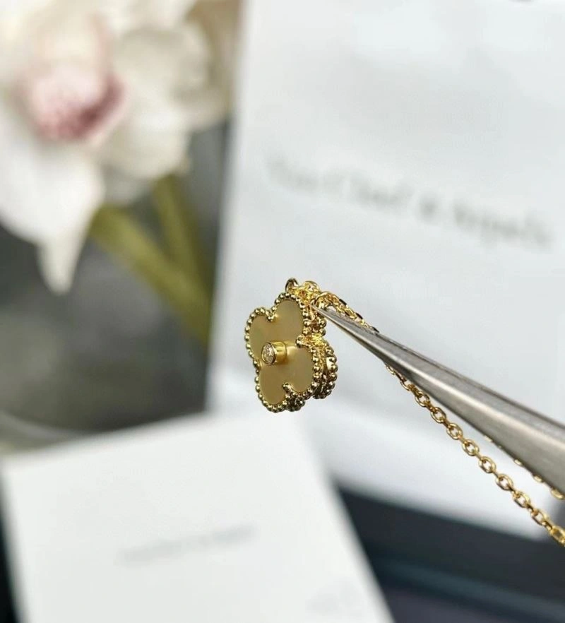 Brand-original Vca Necklaces