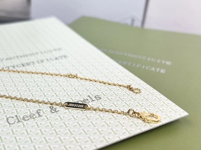 Budget-friendly Vca Necklaces