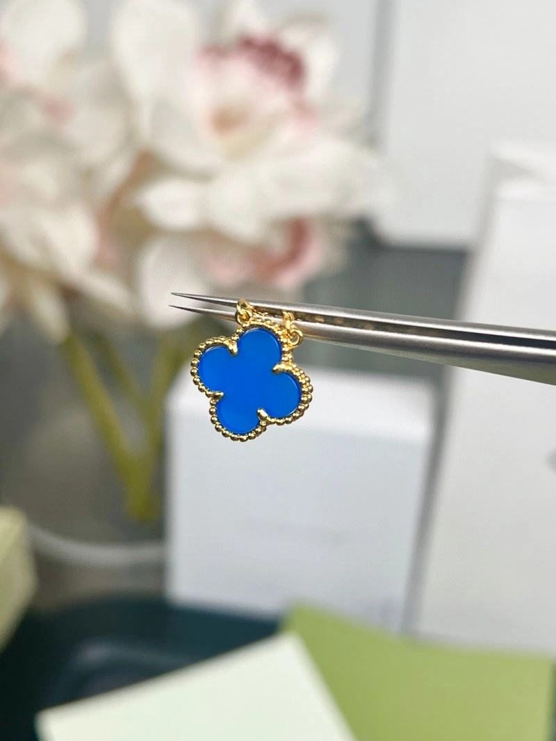 Budget-friendly Vca Necklaces