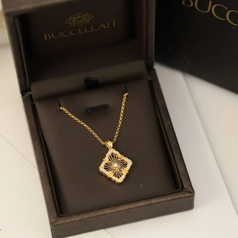 Exact replica Vca Necklaces