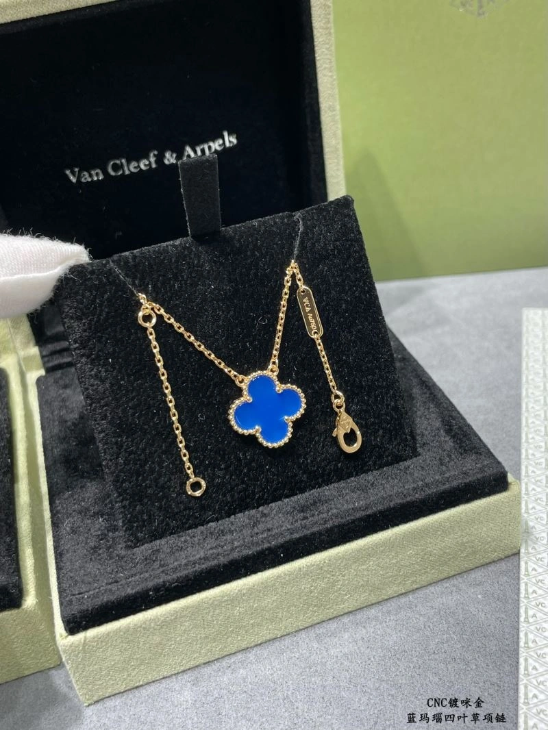 Exact replica Vca Necklaces