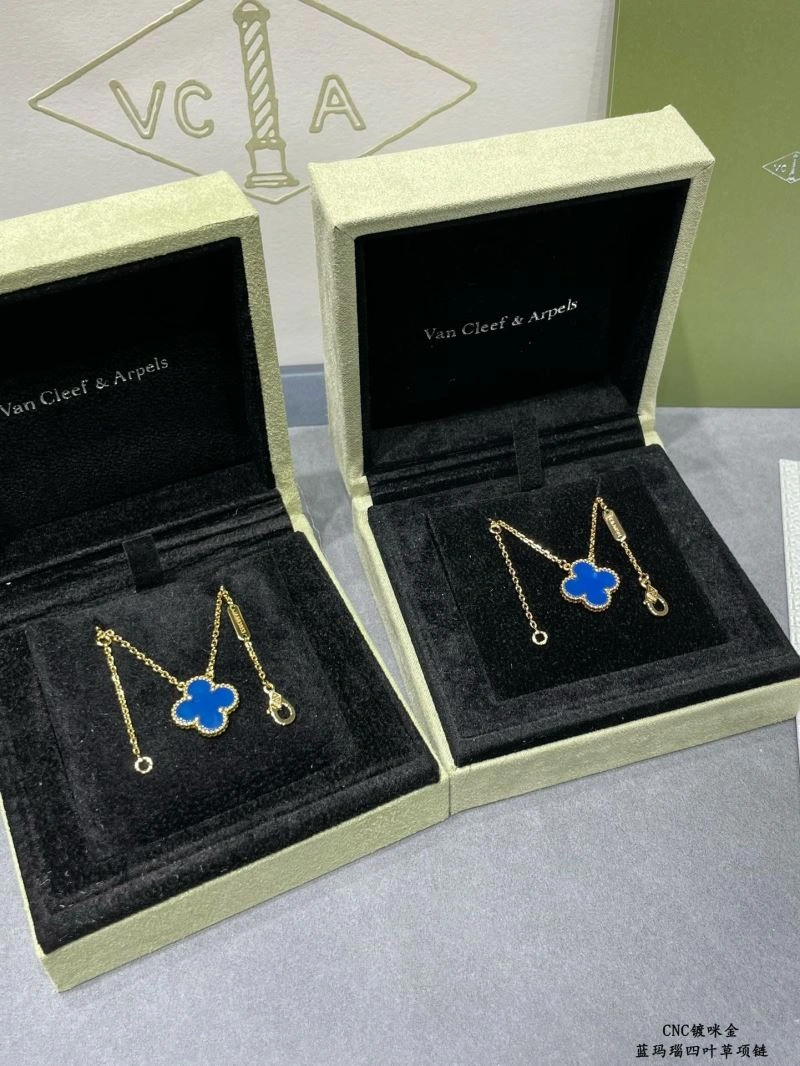 Exact replica Vca Necklaces