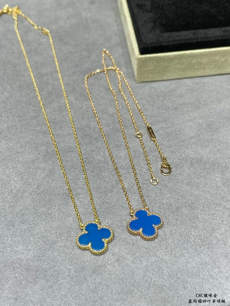 Exact replica Vca Necklaces