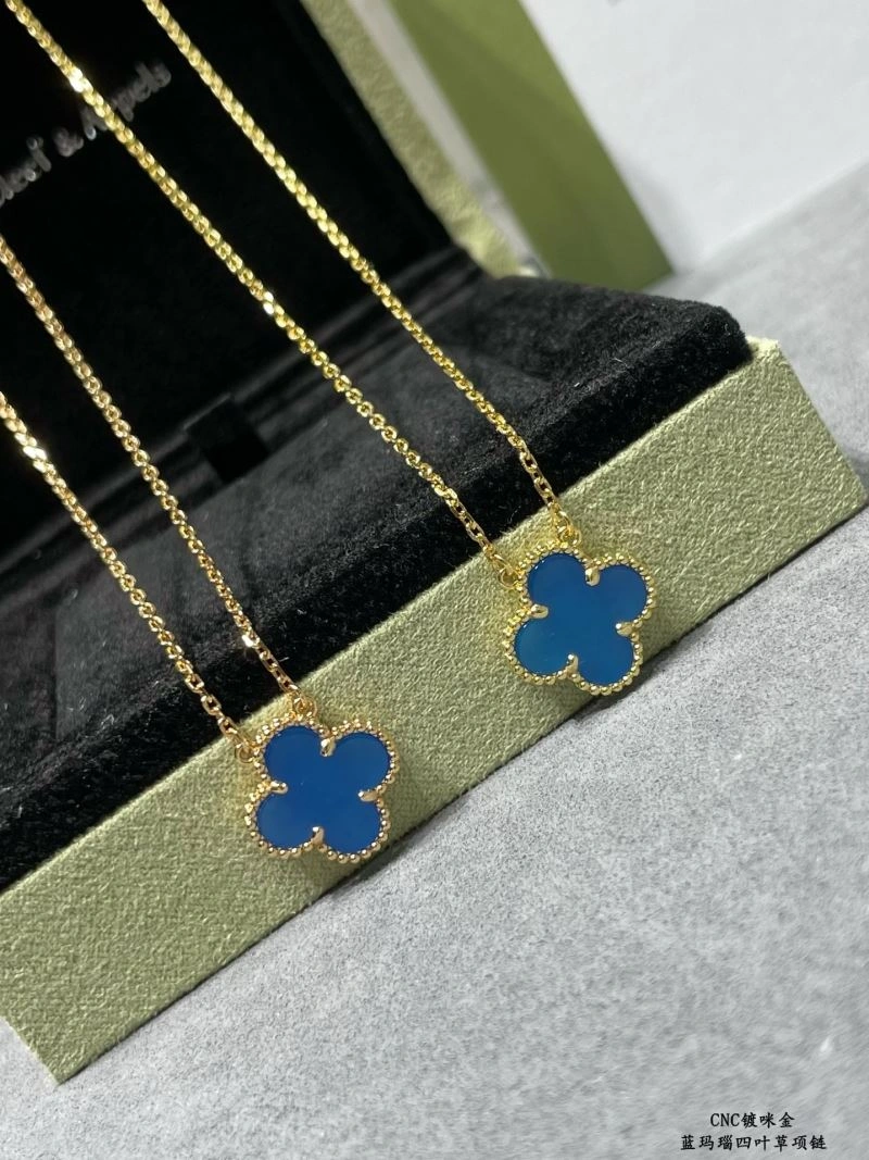 Exact replica Vca Necklaces