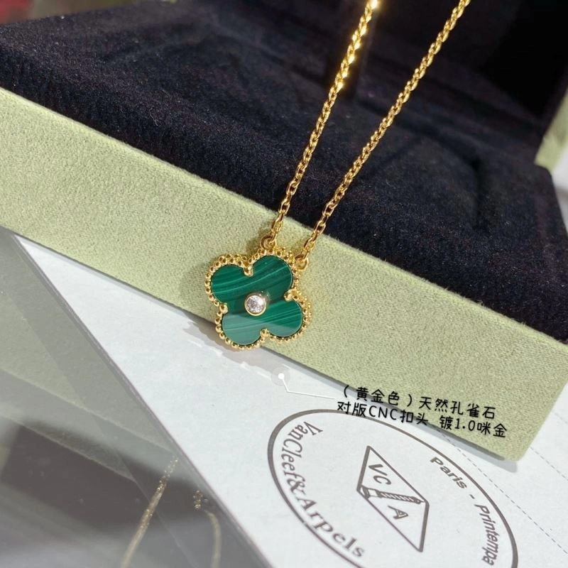 Brand-authenticated Vca Necklaces