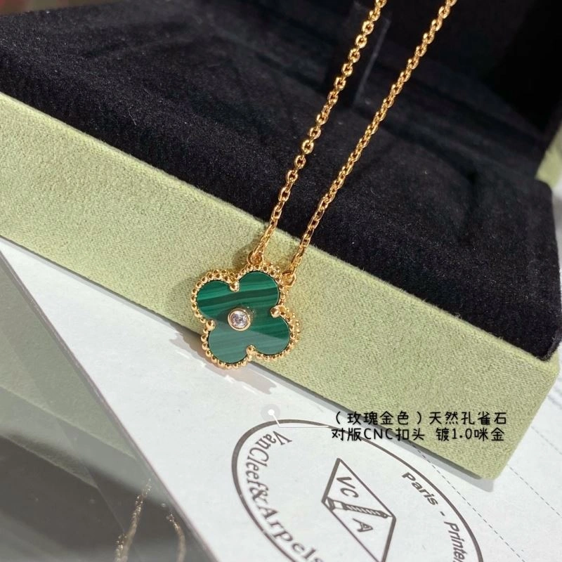 Brand-authenticated Vca Necklaces