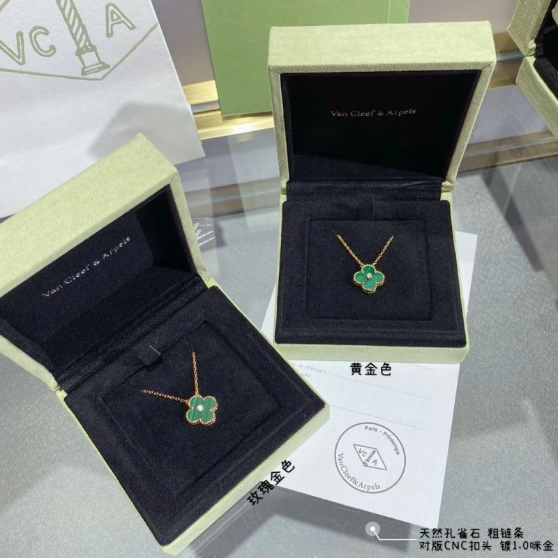 Brand-authenticated Vca Necklaces