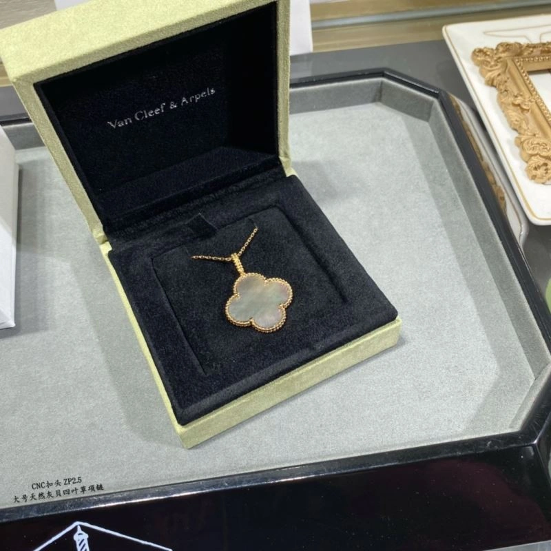 High accuracy Vca Necklaces
