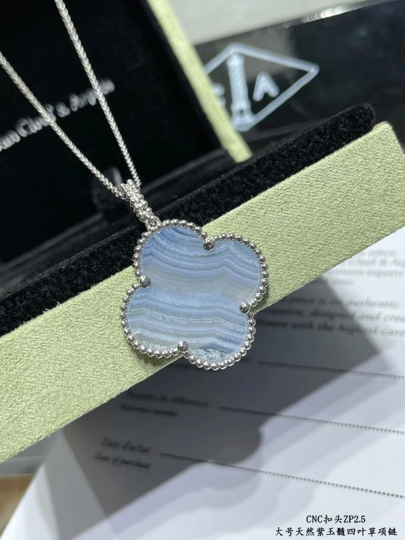 Exact replica Vca Necklaces