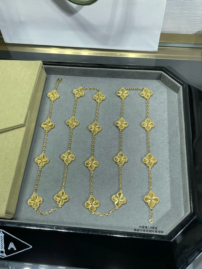 Genuine Vca Necklaces