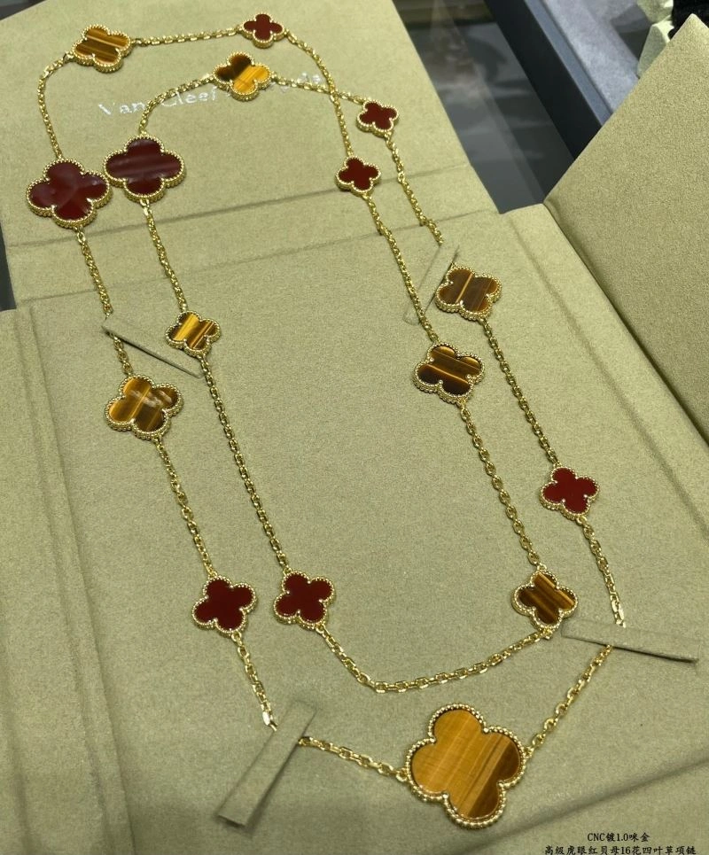 OEM Vca Necklaces