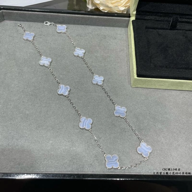Factory-made Vca Necklaces