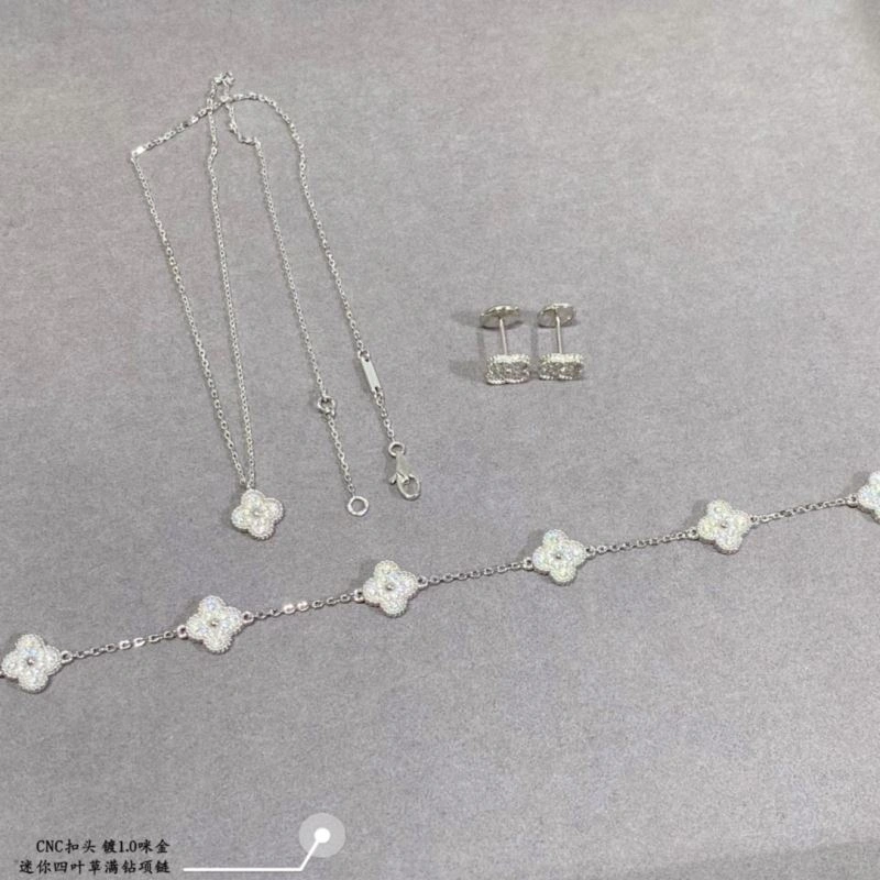 Original Vca Necklaces