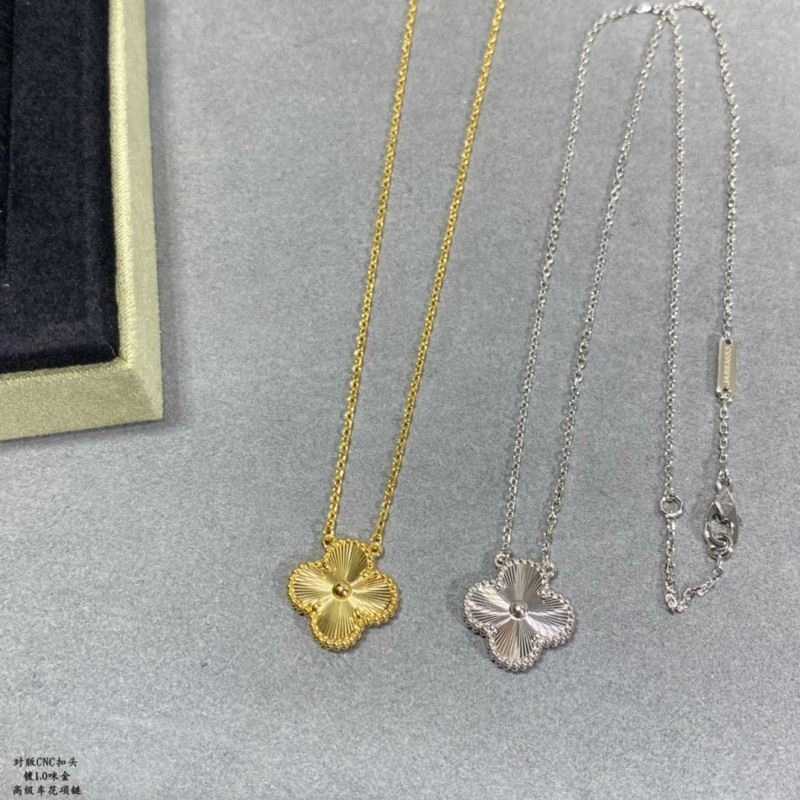 Cut-rate Vca Necklaces