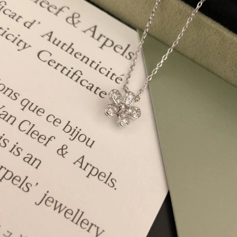Reasonably priced Vca Necklaces