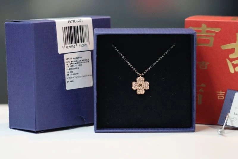 Vca Necklaces