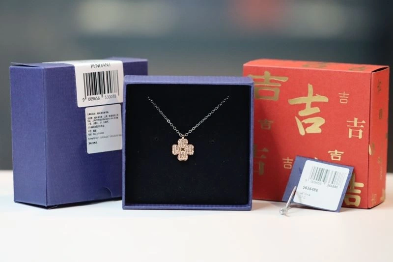 Bargain Vca Necklaces