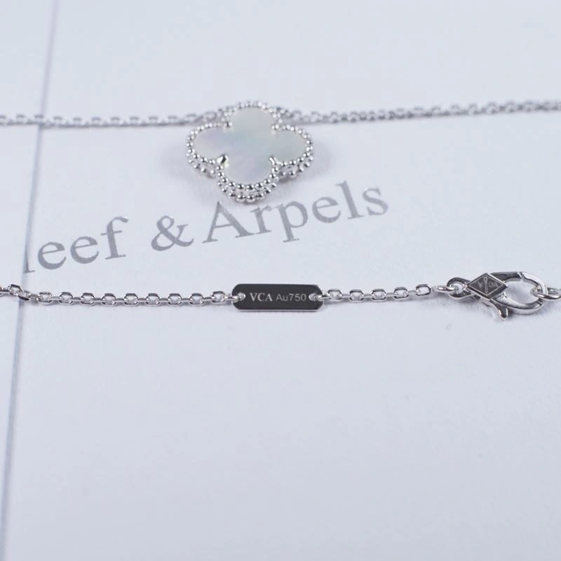 High accuracy Vca Necklaces