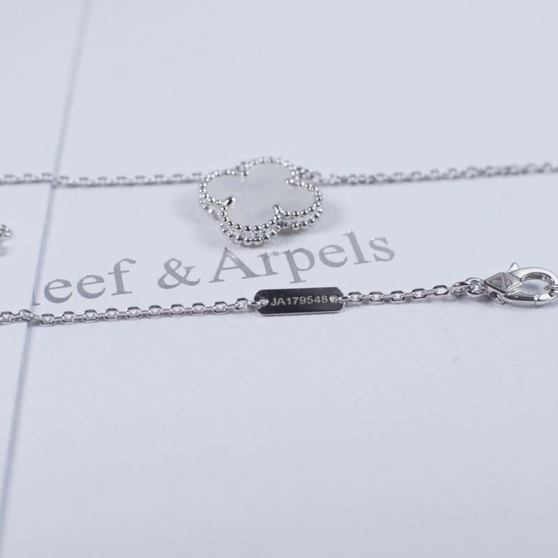 High accuracy Vca Necklaces