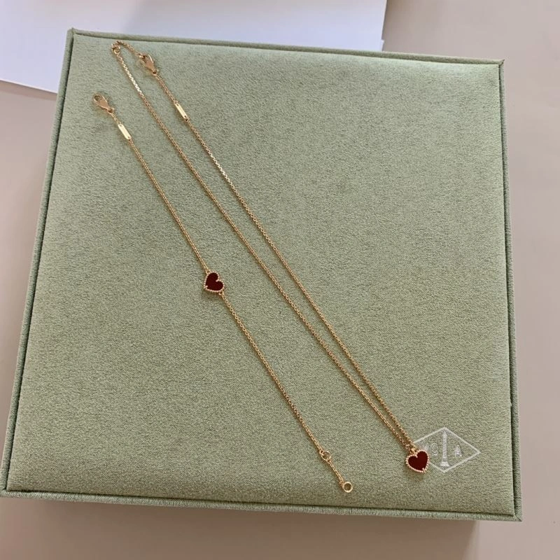 Vca Necklaces