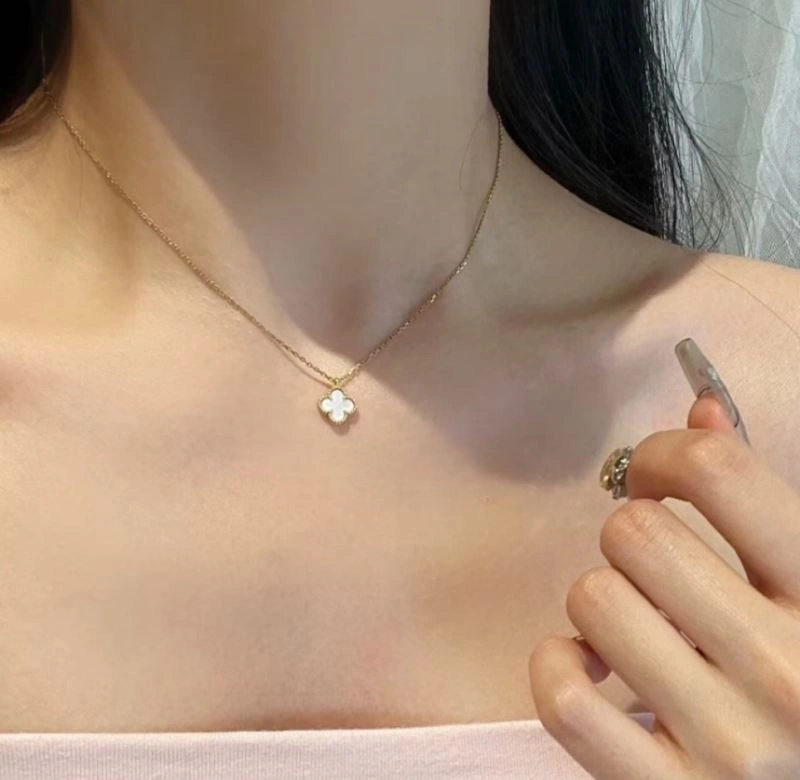 Vca Necklaces
